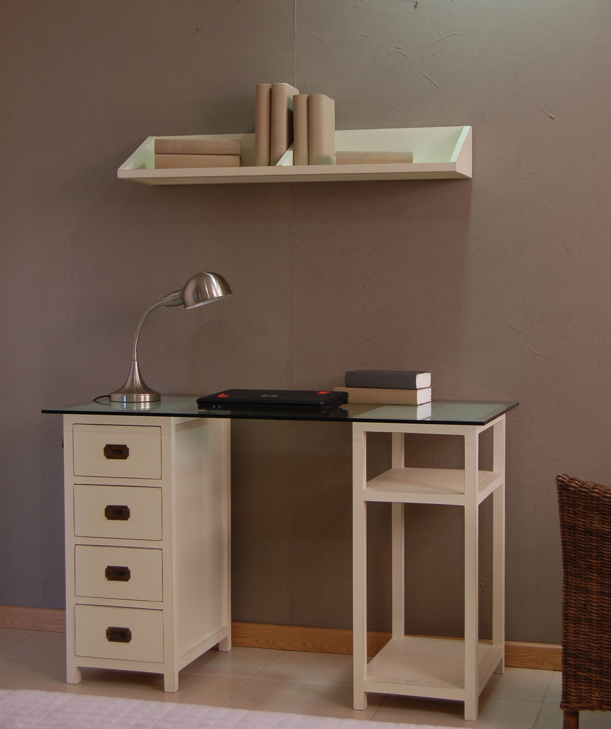 Escritorio Colonial Actual: Funcionalidad con Estilo | Blog de ...